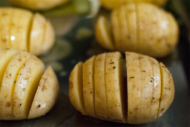 Raclette Hasselback potatoes - VAL EN BARCELONA